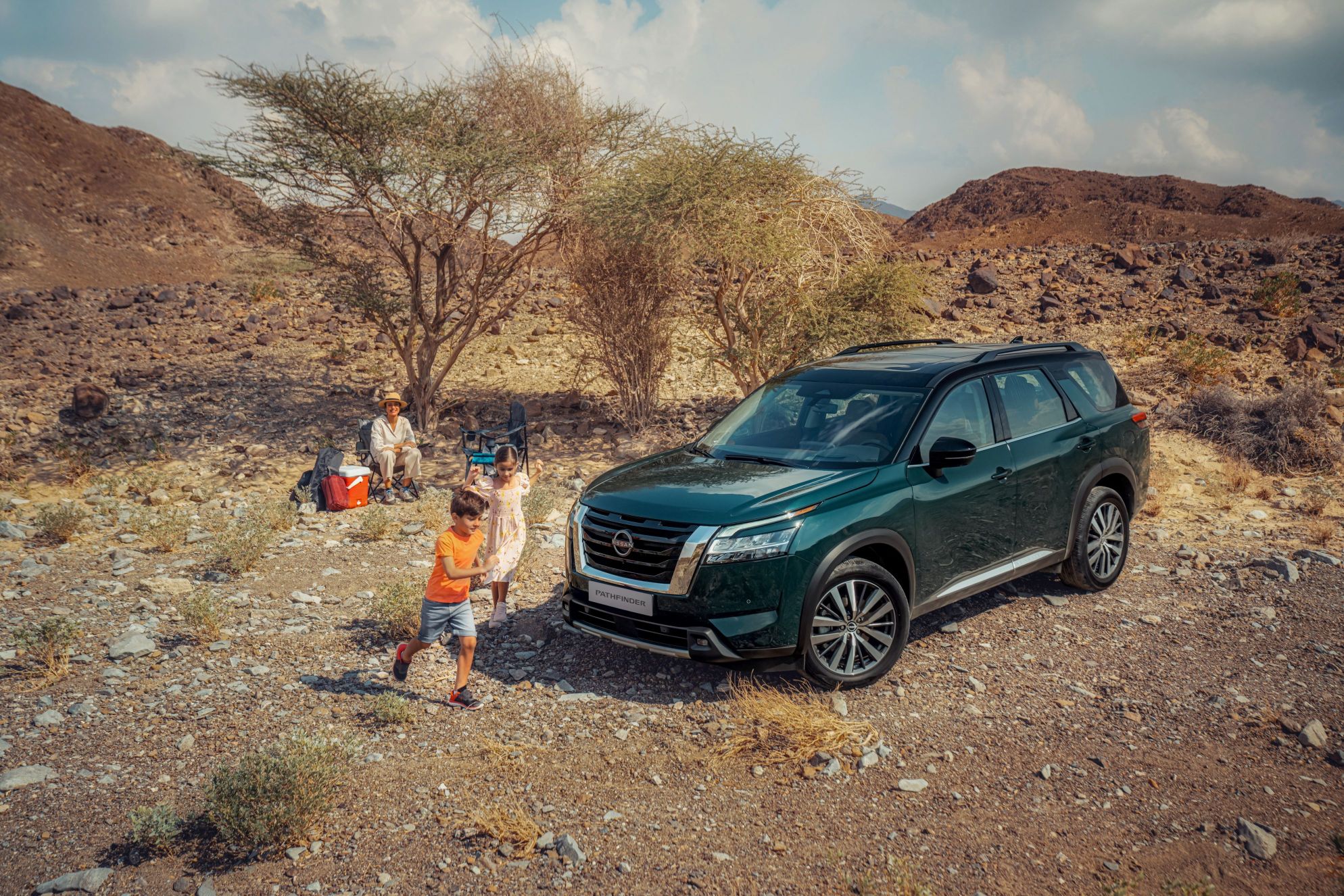 Nissan presents six family-friendly features that set the Pathfinder ...
