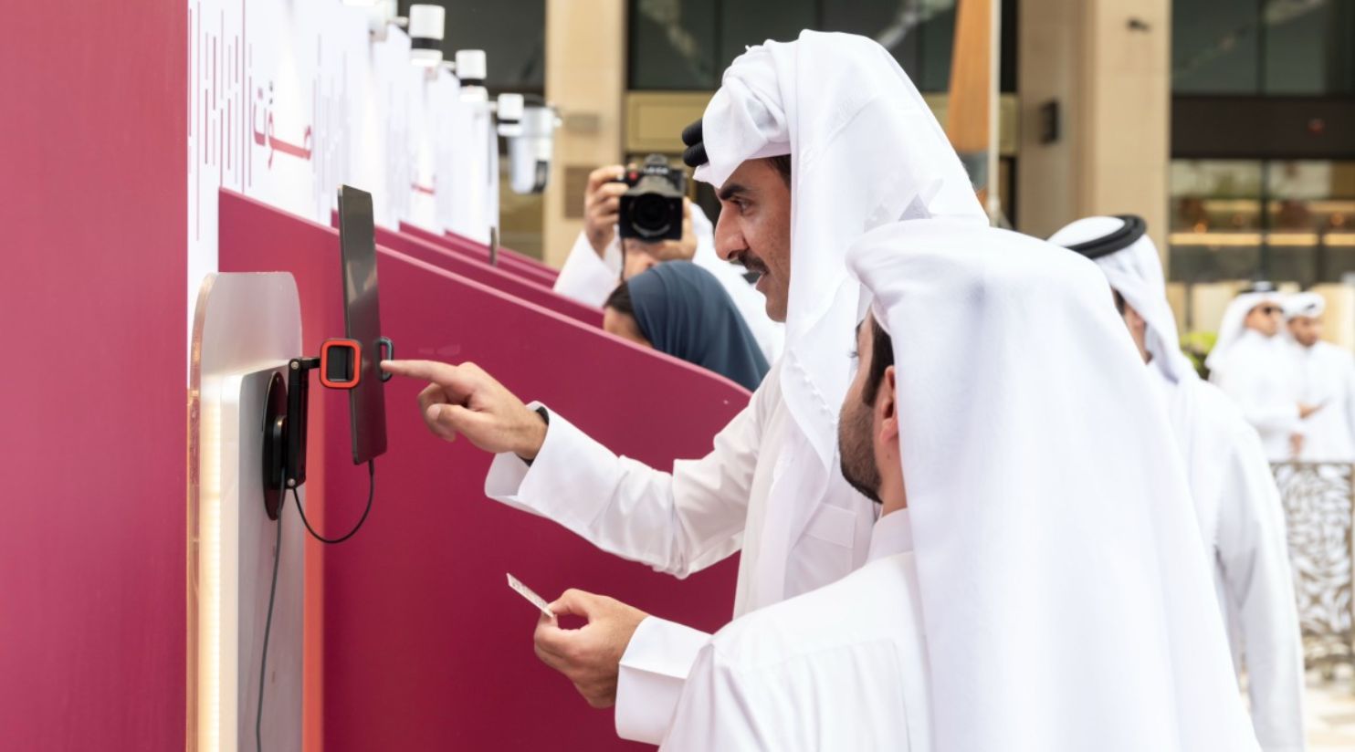 Over 50% voter turnout by 11am, HH The Amir and other leaders vote in ...
