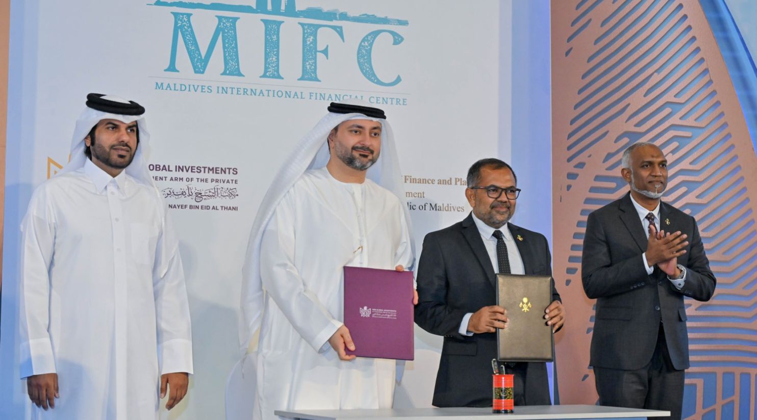 Crisis-hit Maldives secures QatarI investment OF $8.8bn | Qatar Living
